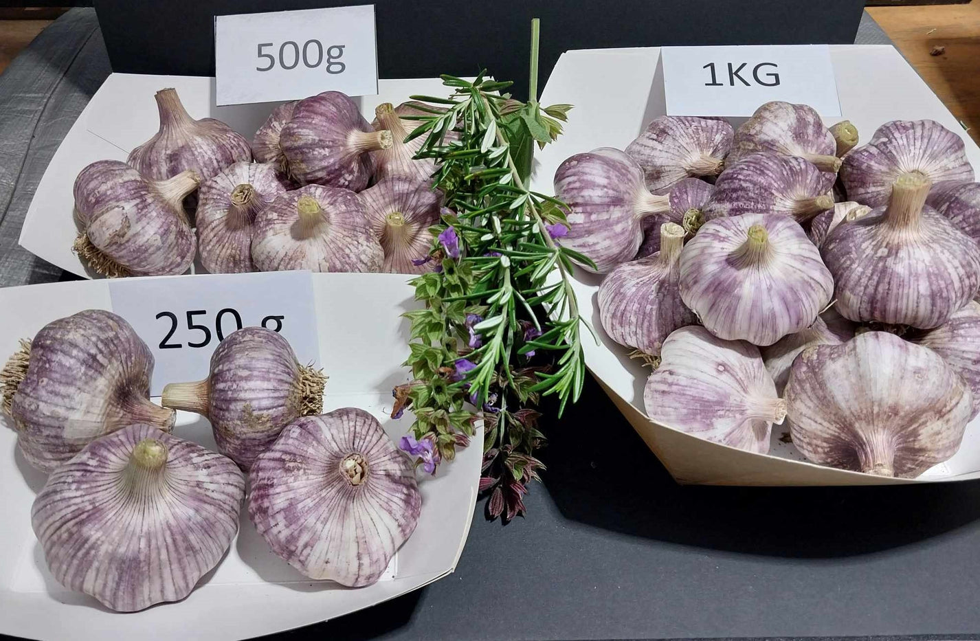 Garlic Box - 1kg – The Paddock Lal Lal